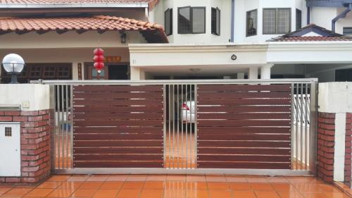 Stainless Steel Auto Gate In Malaysia - Beaugates